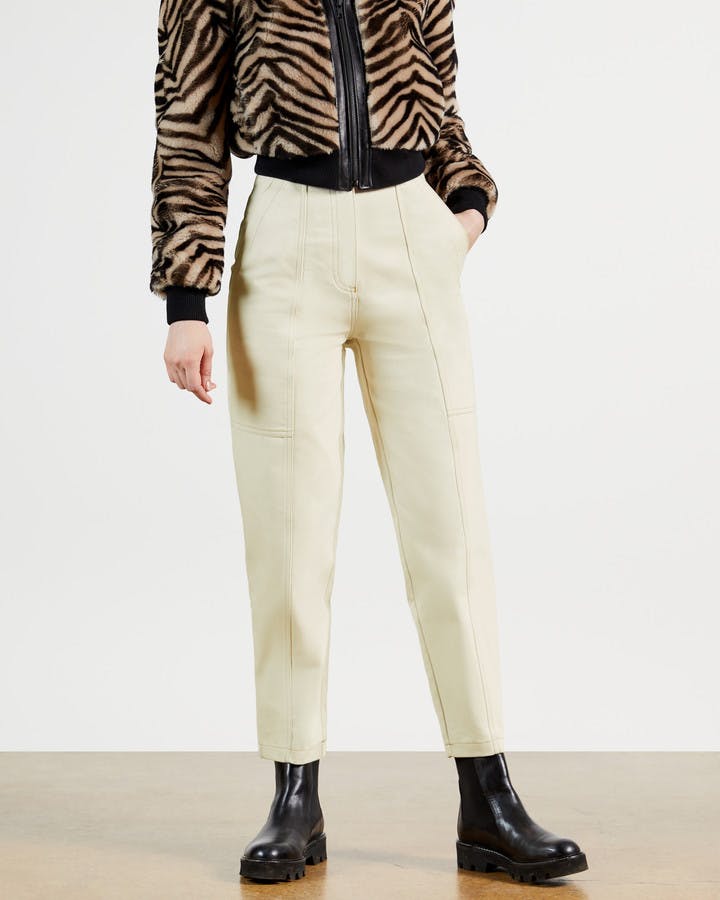 Best Pegged Jeans For Women [May 2020] : DenimBlog