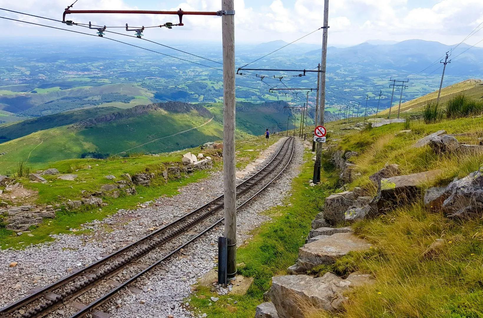 Train de la Rhune : horaires, prix, durée, accès, tout ce qu'il faut savoir