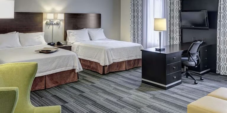 Hotel Liquidators: Sell Used Hotel Furniture & Decor | Local Liquidators