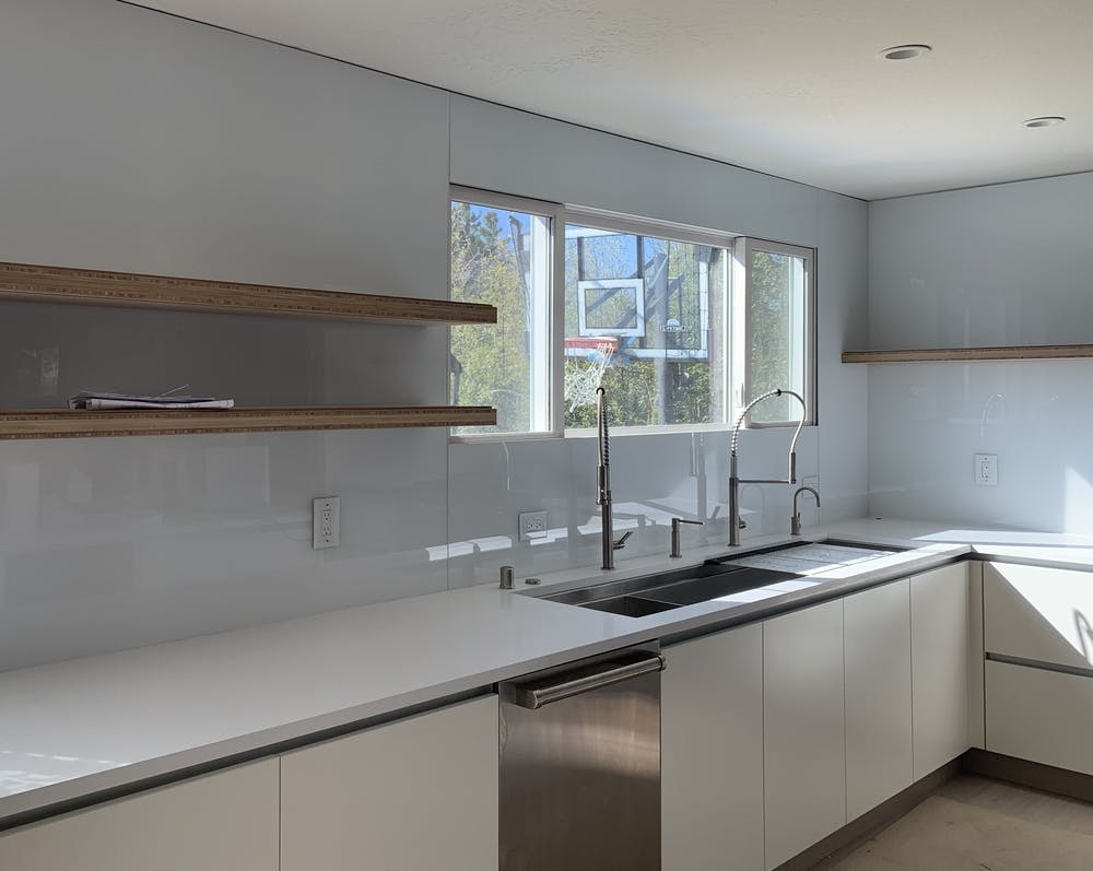 Benjamin Moore Super White OC-152