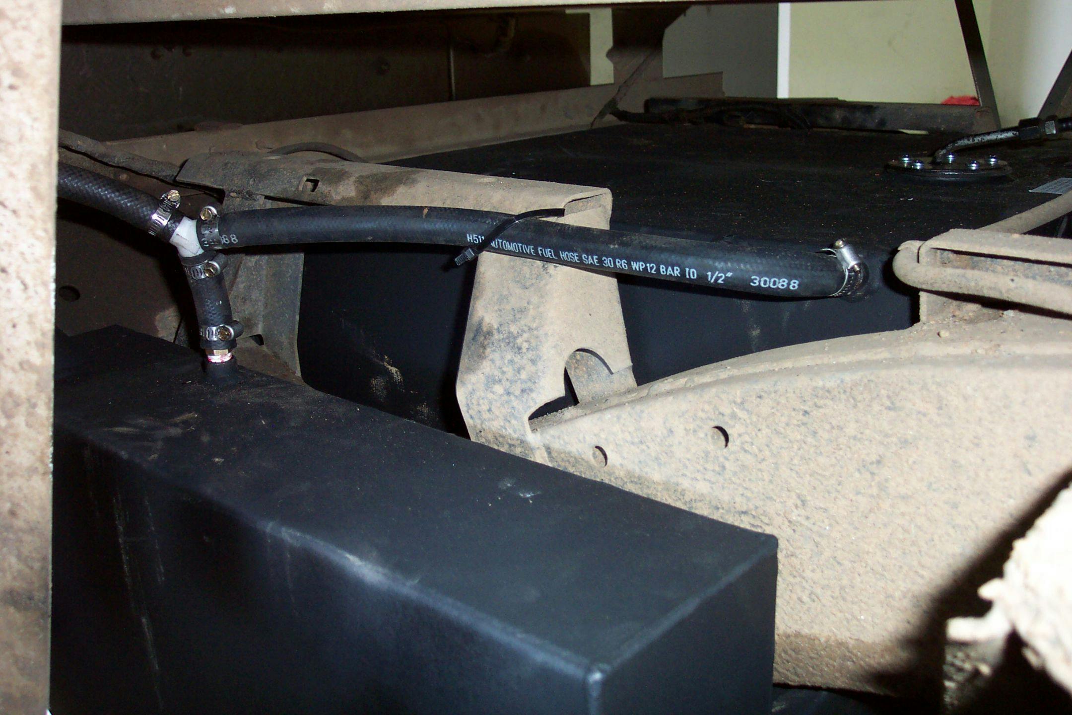 110 12gal buddy fuel tank (DA4545) instal | Defender Source Forum