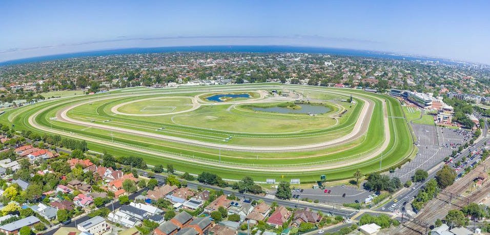 A pro punter's guide to betting at Caulfield Racecourse - Champion Bets