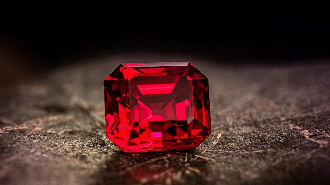 Article | The Comprehensive Guide to Ruby Stone: History, Properties ... Article | The Comprehensive Guide to Ruby Stone: History, Properties ...