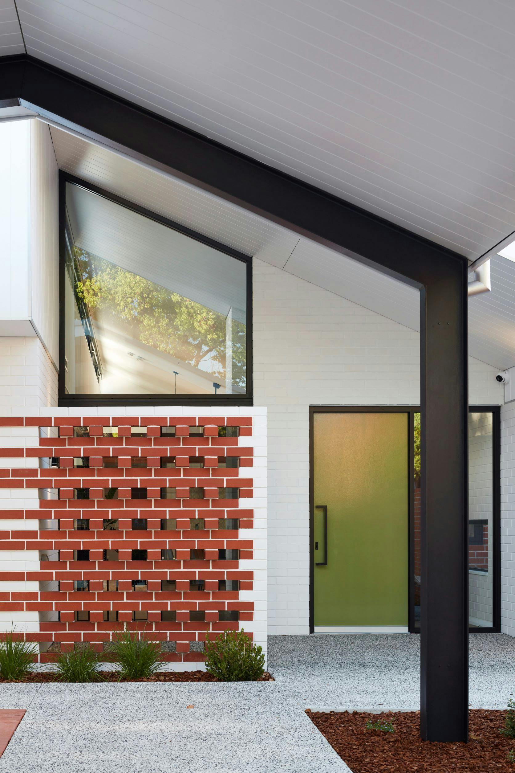 Emmanuel Community House - Project Feature - CO-architecture